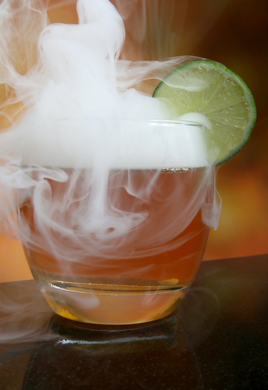 Top 10 Smoking Hot Cocktails for Valentine’s Night (or Any Other Night ...